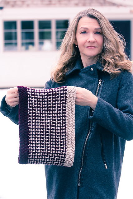 Ravelry: Café Cowl pattern by Jennifer Dassau