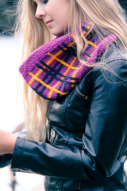 Ravelry: Tartania Cowl pattern by Jennifer Dassau