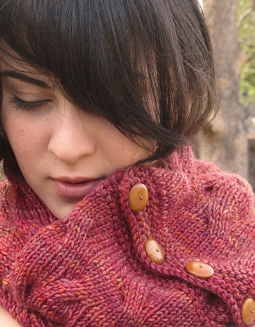 Ravelry: Reversible Tangled Branches Cowl pattern by Grace Akhrem
