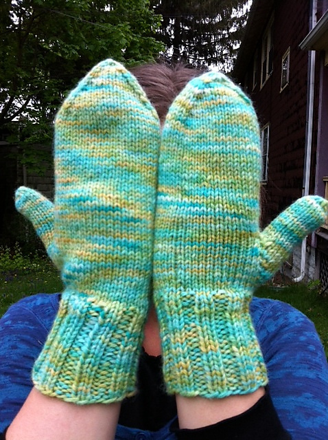 Ravelry: Basic Mittens pattern by Diane Ivey
