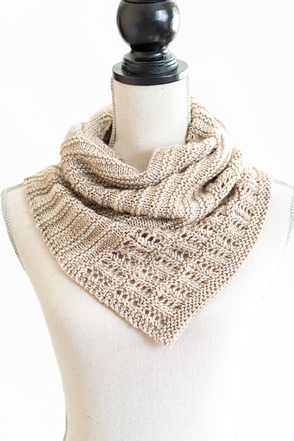 Ravelry: Along the Edge Cowl pattern by Kelene Kinnersly