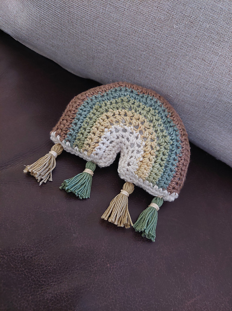 Ravelry: Boho rainbow dangle pattern by Marizanne Faure