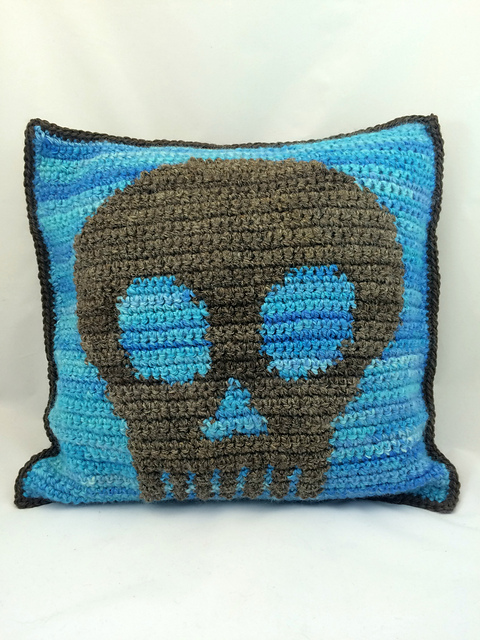 Ravelry: Skull Square Graph pattern by Jessica Schleicher