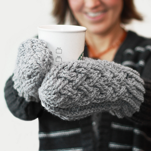 Ravelry: Crosshatch Mittens pattern by Kim Miller