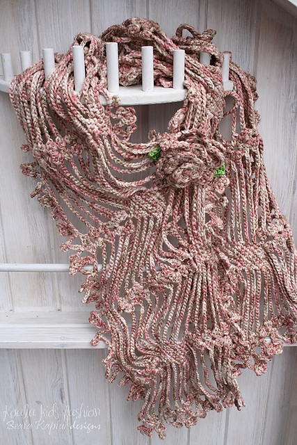 Ravelry: Multi Gaps Scarf pattern by Bea Kaptur