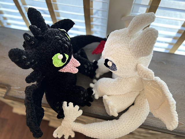 Ravelry: Toothless and Light Fury pattern by Brittany Casey