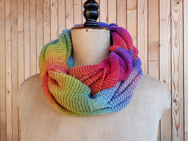 Ravelry: KOBRI No 76 Loop "Twister" pattern by Brigitte Kohn
