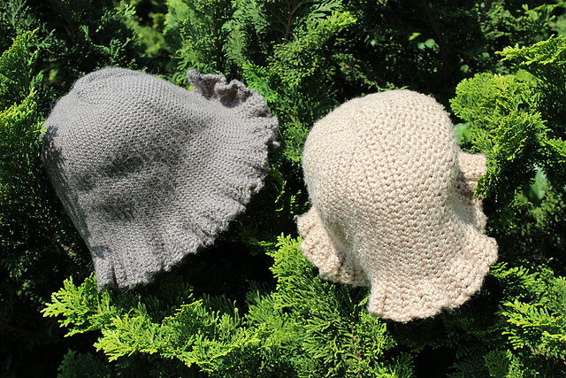 Ravelry: Curly hat pattern by Zsuzsanna Makai