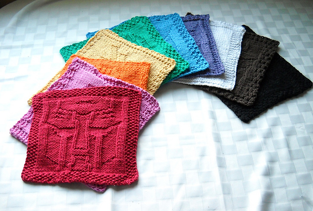 Ravelry: Transformers Insignia Square Set: G1 pattern by Kooka Burra