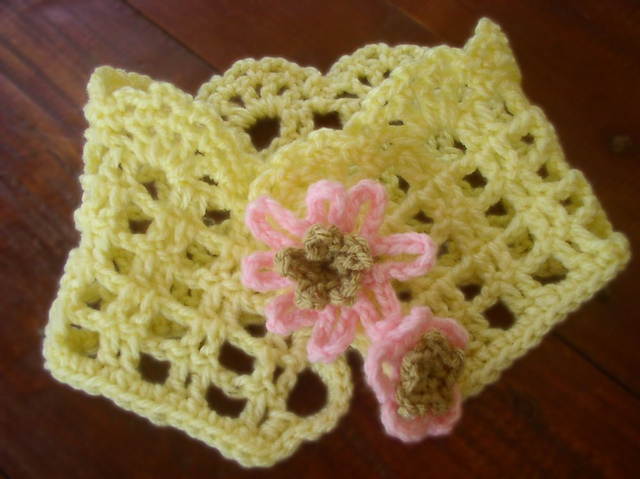 Ravelry: My Crochet Girl Cowl with Flowers pattern by Fatima
