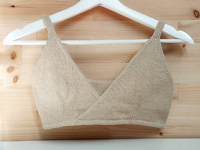 Ravelry: #kerry_bra pattern by Ekaterina Glazkova
