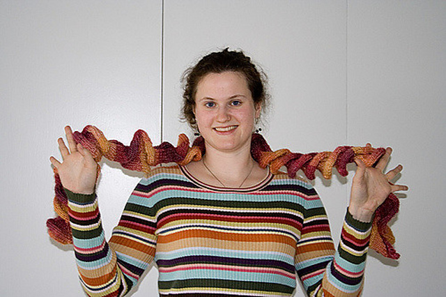 Ravelry: Corkscrew Scarf pattern by Wondoflex Yarn Craft Centre