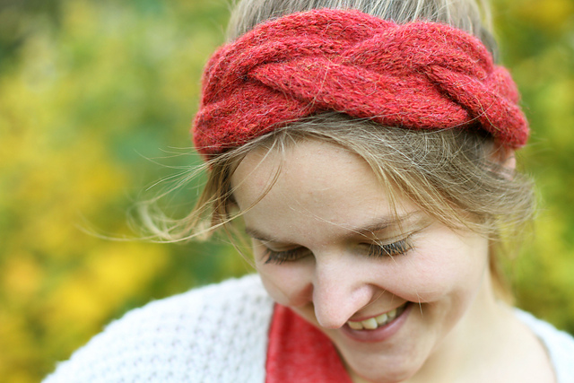 Ravelry: Pannebånd med flette pattern by Marianne Braastad