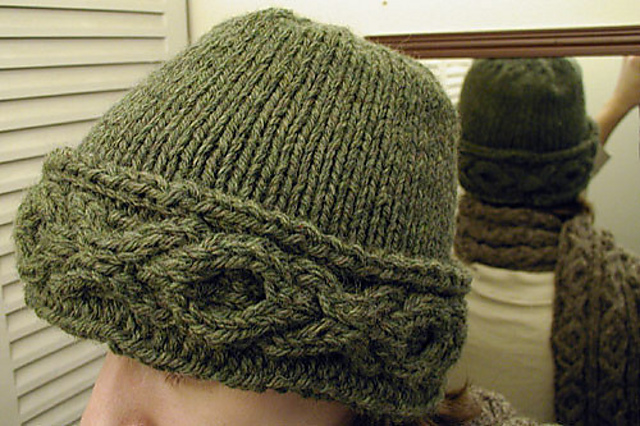 Ravelry: Besotted Hat pattern by Kris Knits