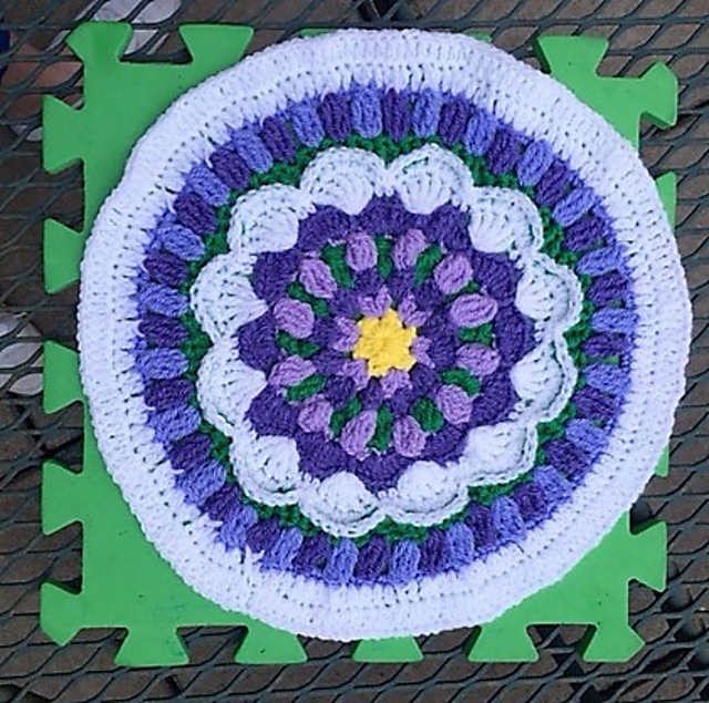 Ravelry: krikket207's Sweet Caroline Pillow