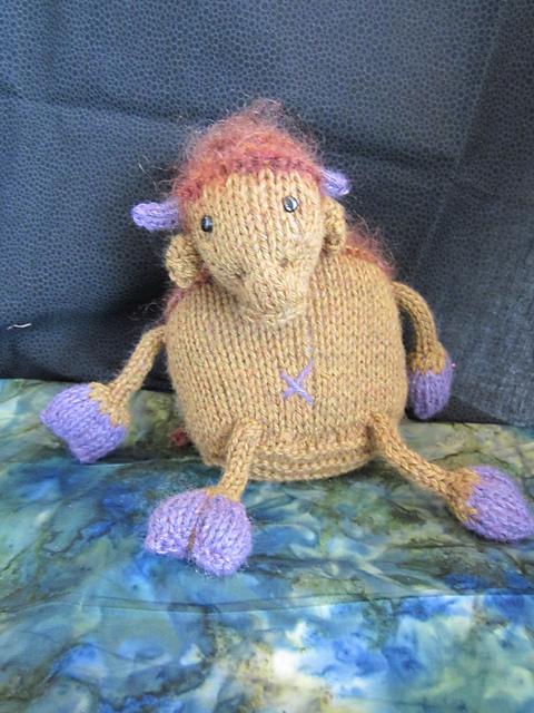 Ravelry: Bison knit kit pattern by Kristy Davenport