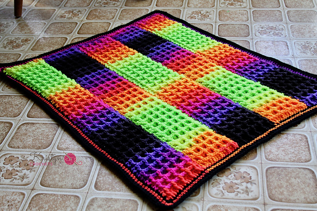 Ravelry: Waffle Stripes Rug pattern by Kristyn Hertrich