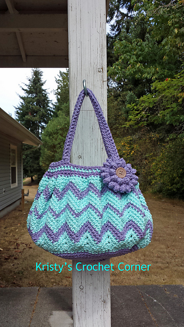 Ravelry: kristyscorner's Chevron Purse