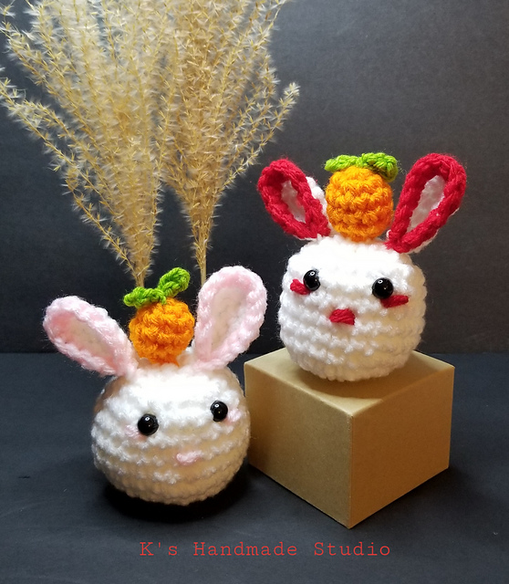 Ravelry: Baby Kagami Mochi Rabbit pattern by Kelsey Lee