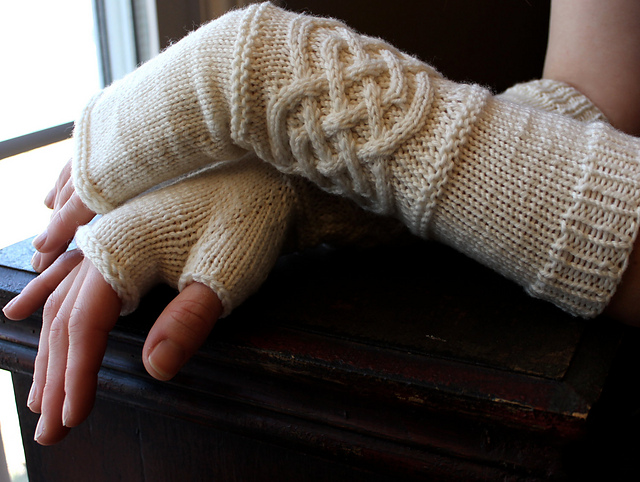 Ravelry: Saxon Braid Fingerless Gloves/Arm Warmers pattern by Kimberly ...