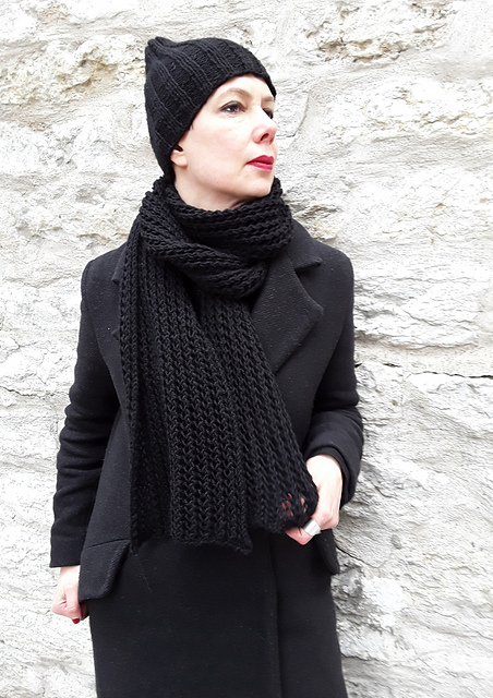 Ravelry: One Row Scarf pattern by Anna Kuduja