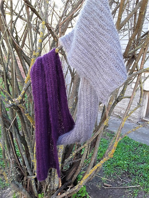 Ravelry: kuduja's Two colour scarf