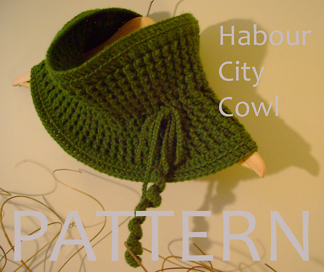 Ravelry: Habour City Cowl pattern by KUWA