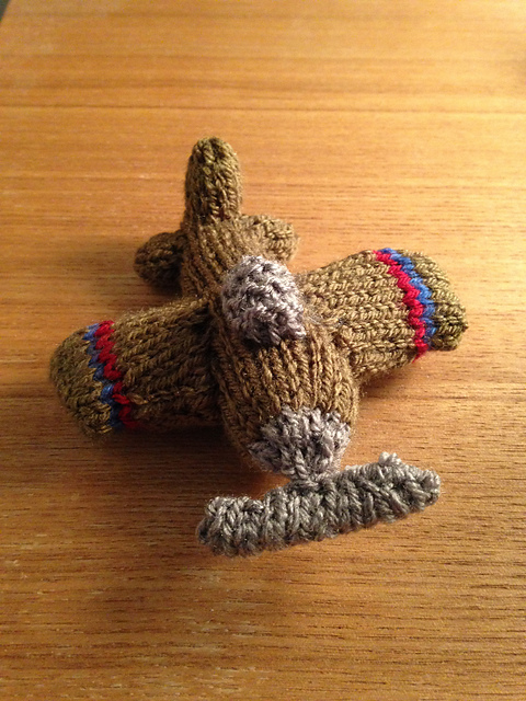 Ravelry: Aeroplane pattern by Sarah Keen