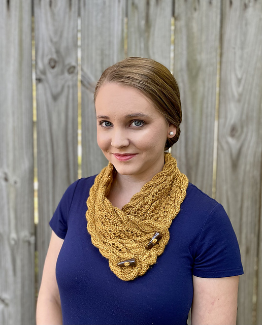 Ravelry: Golden Harvest Cowl pattern by Amanda Stark