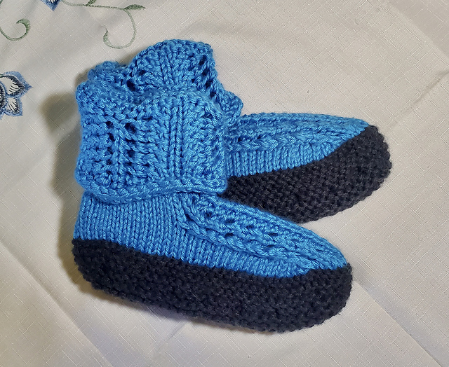 Ravelry: lakeviewknitter1's Better Dorm Boots for Men