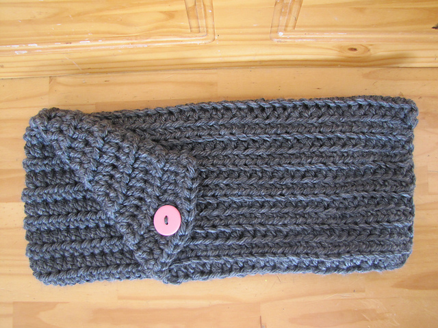 Ravelry: Cuddle Up Cocoon pattern by Laura Whisler