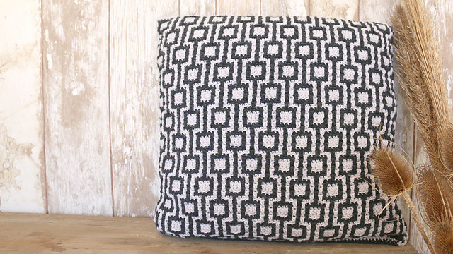 Ravelry: Infinity Pillow Mosaic pattern by Lanasyovillos official