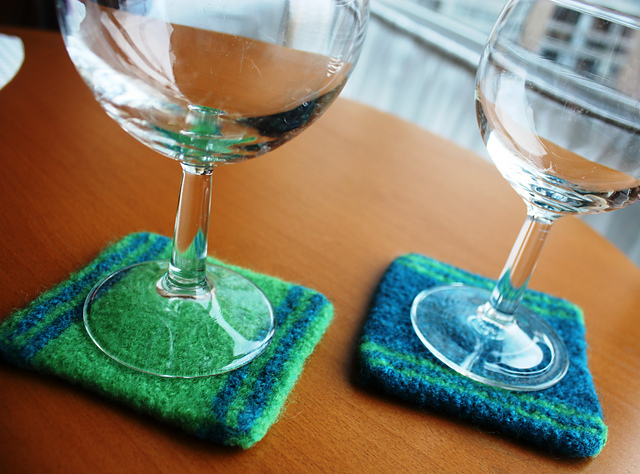 Ravelry: Felted Coasters pattern by Barbara Larrue