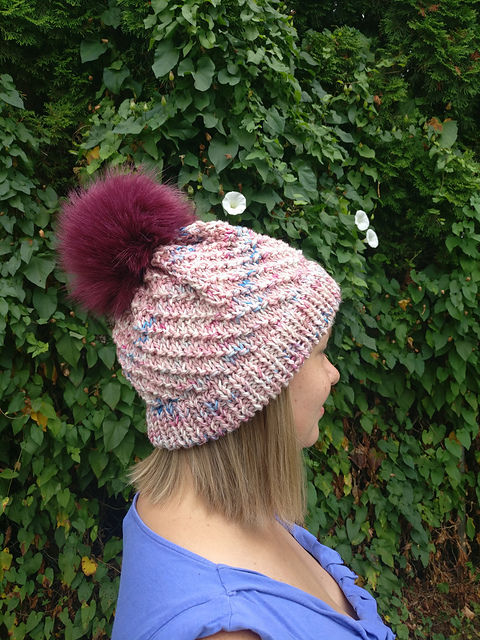 Ravelry: Double Swirl Beanie pattern by Laura Dupuis