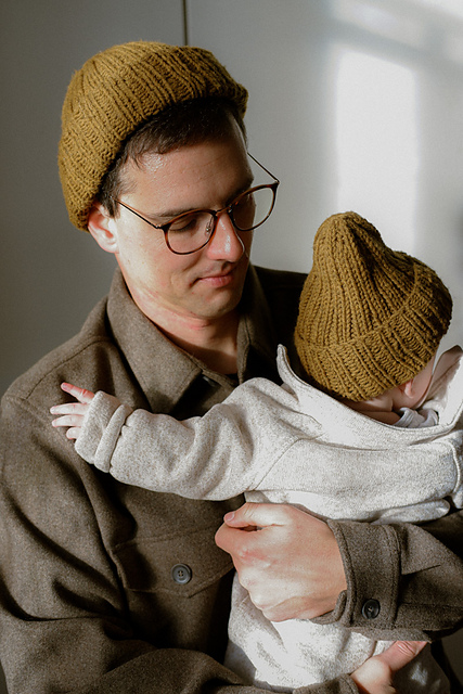 Ravelry: Family beanie pattern by Laura Menéndez