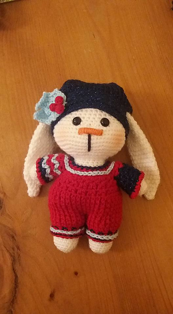 Ravelry: Weebee Doll - Dress Me Up Christmas Snow Bunny pattern by ...