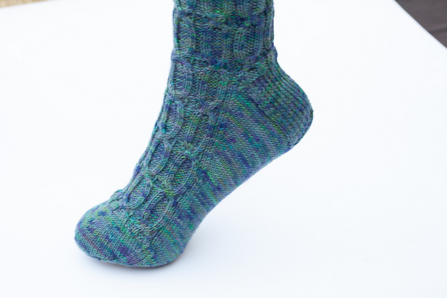 Ravelry: Twist and Turn Socks pattern by Laura Whittington (Knitting ...