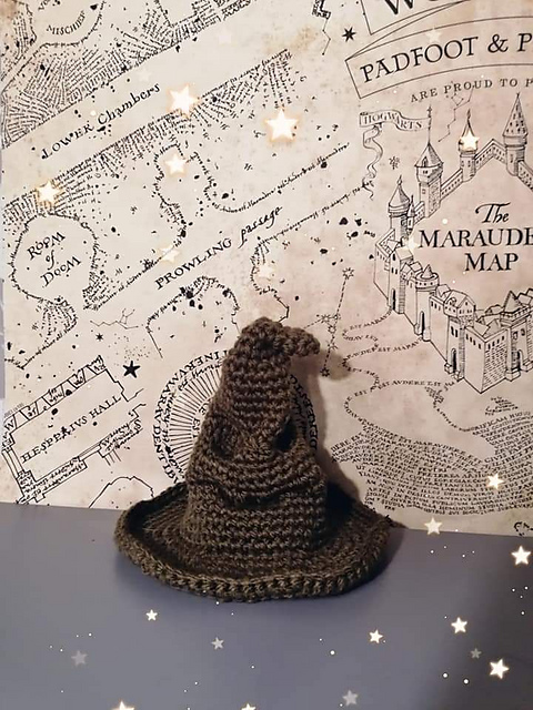 Ravelry: Harry Potter Sorting Hat pattern by Lauren Reed