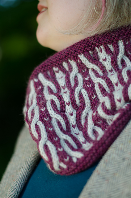 Ravelry: Cody / Pentucket Cowl pattern by Alison Green