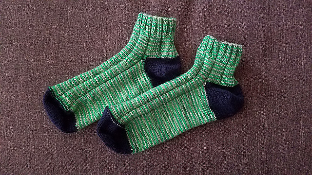 Ravelry: Pocket Socks pattern by Kait Holton