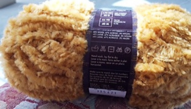 Ravelry: Lion Brand Luxe Fur