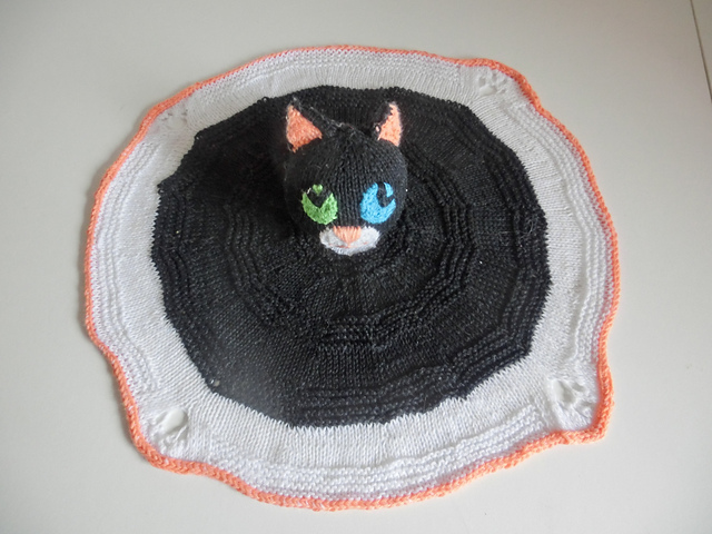 Ravelry: Lovey Cloth Cat pattern by Liesbeth Campmans