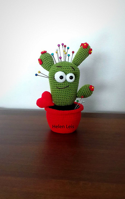 Ravelry: Cactus pattern by Helen Leis