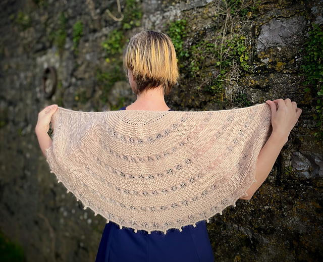 Ravelry: Châle « Aphrodite » pattern by Elena Grigorieva