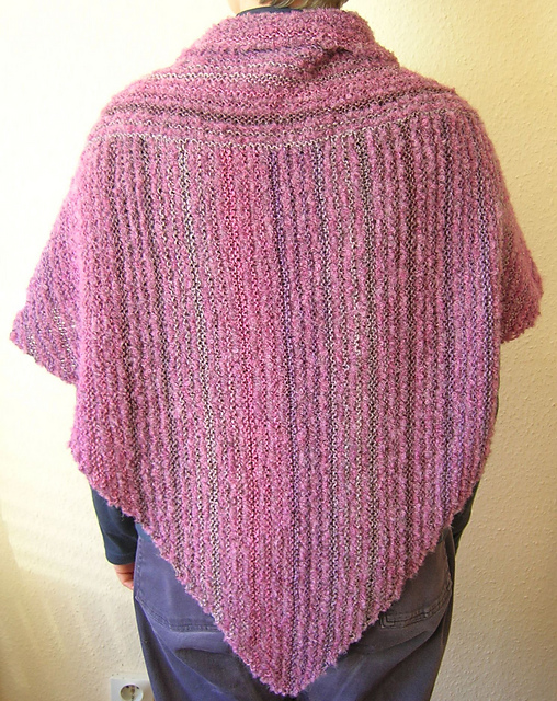 Ravelry: Rosalea pattern by Leonore Bogat