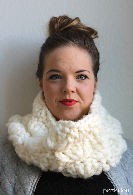Ravelry: Super Duper Chunky Crochet Cowl pattern by Alexis Middleton