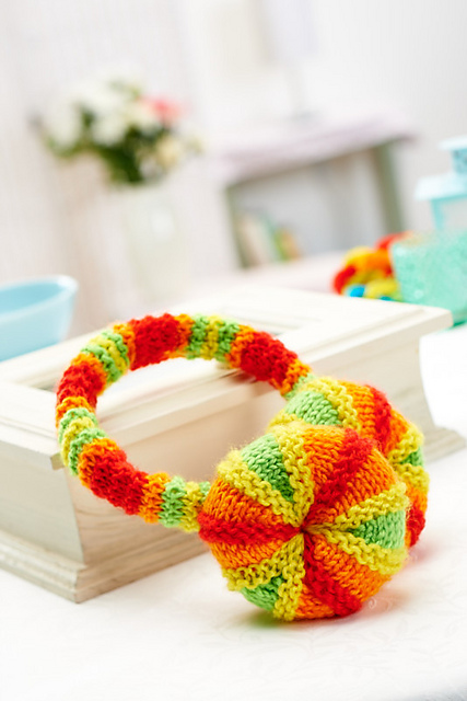 Ravelry: Ear muffs pattern by Lucinda Ganderton