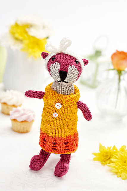 Ravelry: Audrey otter pattern by Fiona Goble