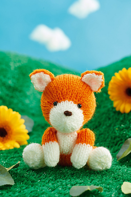 Ravelry: Finley Fox pattern by Sachiyo Ishii