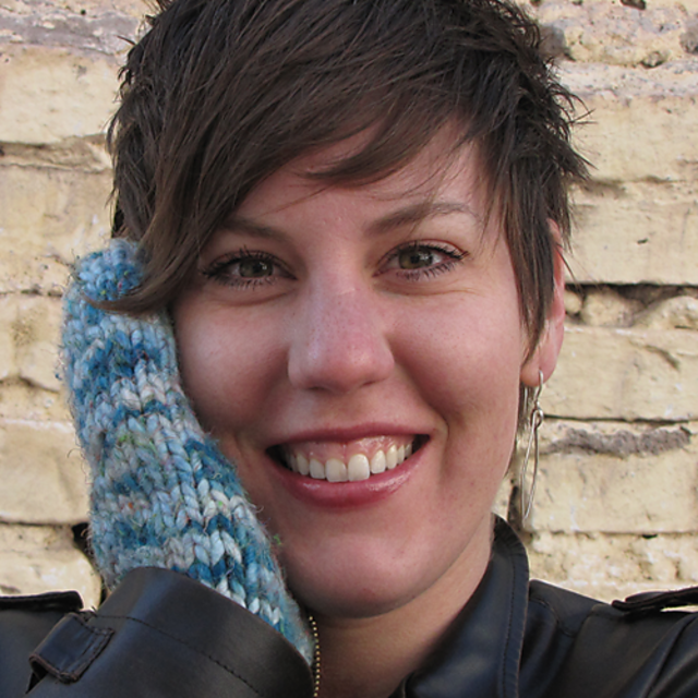 Ravelry: Basic Bulky Mittens for Magic Loop pattern by Liat Gat